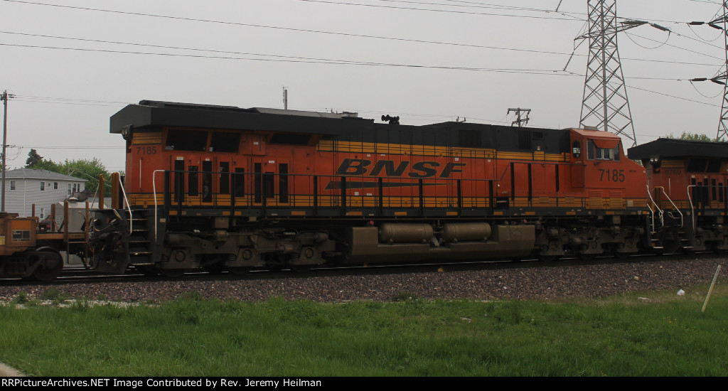 BNSF 7185 (2)